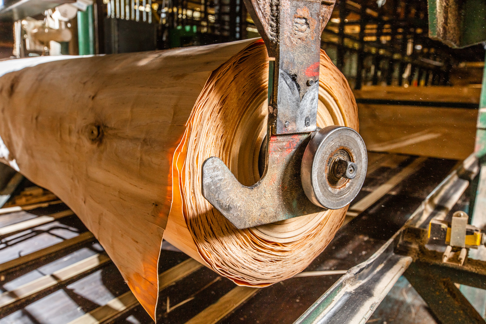 Hardwood Veneers | Plywood Veneers | Timber Products